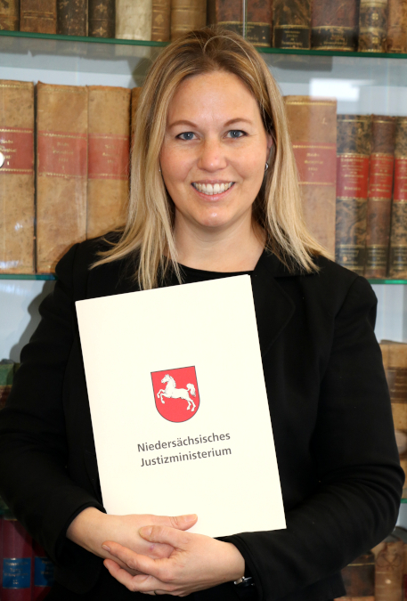 Dr. Andrea Tietze kehrt als Vorsitzende zum Oberlandesgericht zurück ...